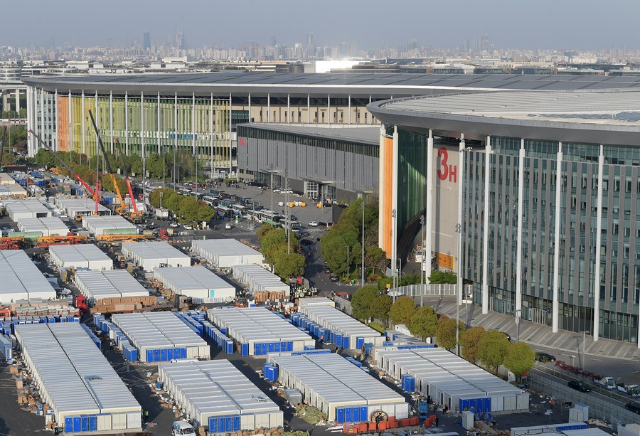 Shanghai's largest makeshift hospital for COVID-19 put into use_英语频道 ...