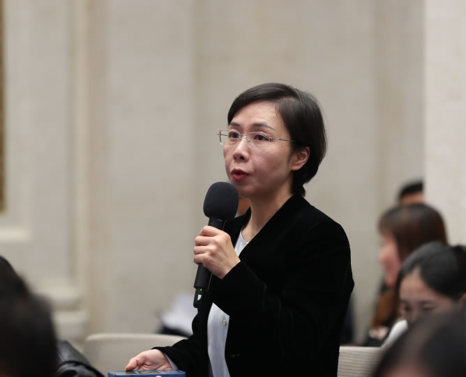 供得出流得动用得好保安全：加快释放公共数据要素价值_新闻频道_央视网(cctv.com)